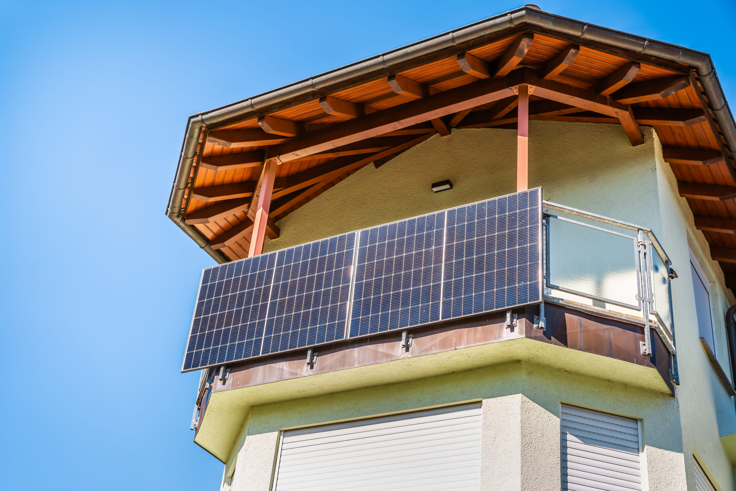 As U.S. Plug-In Solar Market Expands, So Do Tax Risks | Climate ...